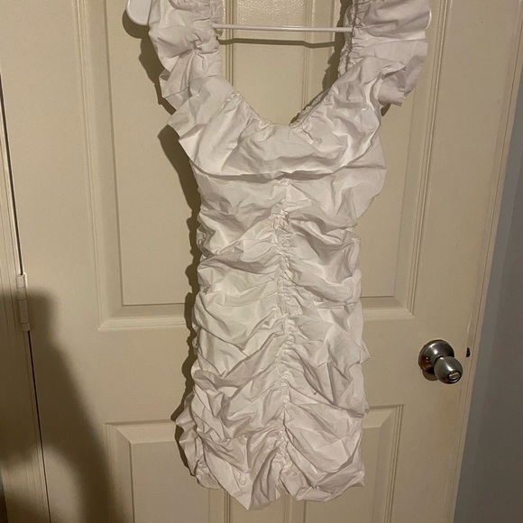 Zara | Dresses | Zara White Scrunched Dress | Poshmark